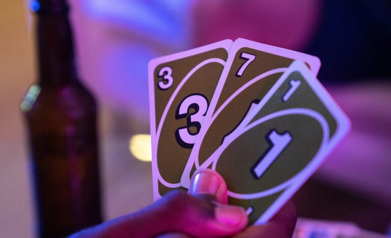 Uno Games: Rules and Guide - Gamblar